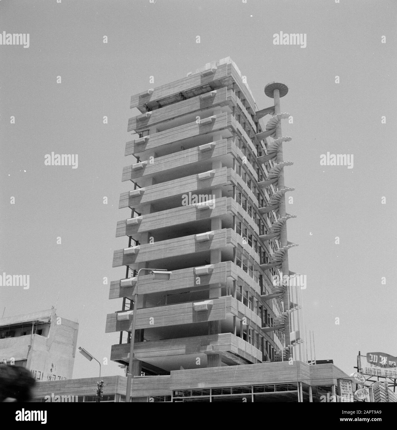 Israel 1964-1965: Tel Aviv, modern infrastructure and architecture ...