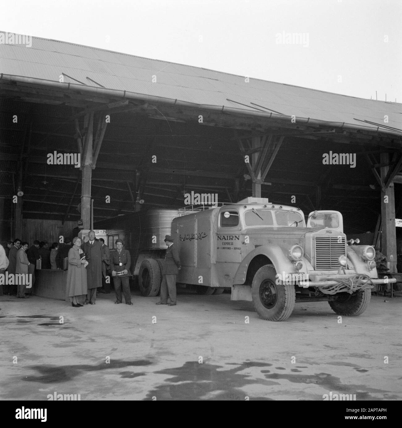 Damascus to baghdad bus hi-res stock photography and images - Alamy