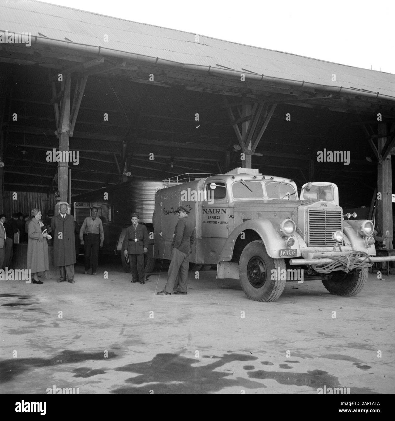 Damascus to baghdad bus hi-res stock photography and images - Alamy