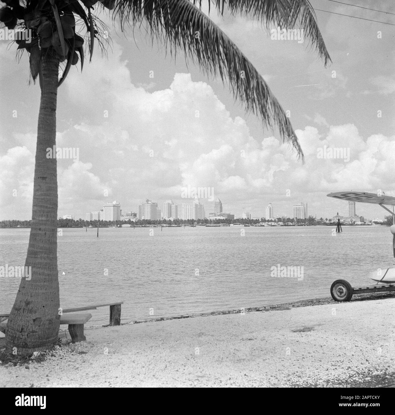 Reportage Miami View of Miami Date: 1948 Location: Miami, USA Keywords ...