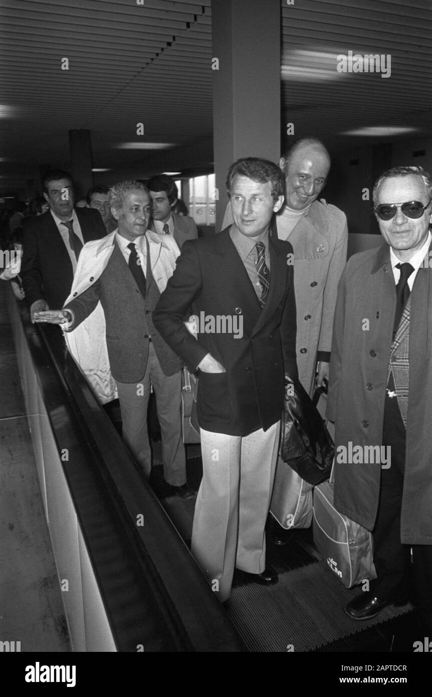 1973-74 UEFA Cup Winners' Cup final in Rotterdam, AC Milan (Italy) vs 1 ...