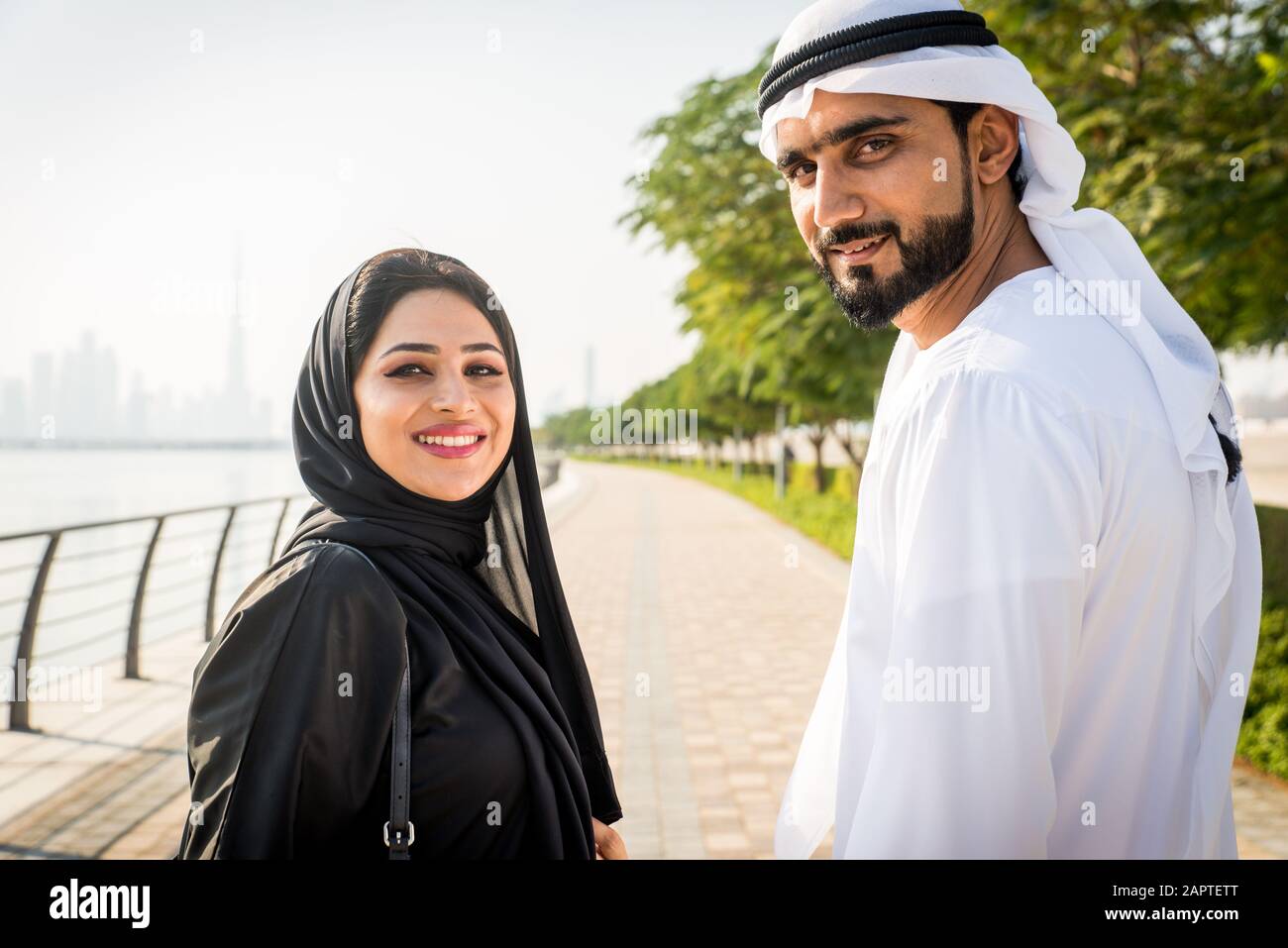 Middle eastern couple in dubai hi-res stock photography and images - Alamy