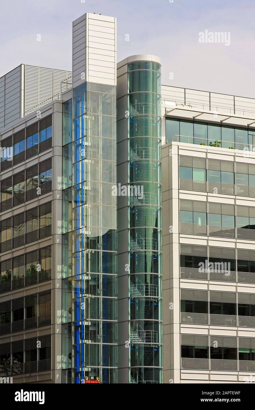 Glass lift shaft hi-res stock photography and images - Alamy