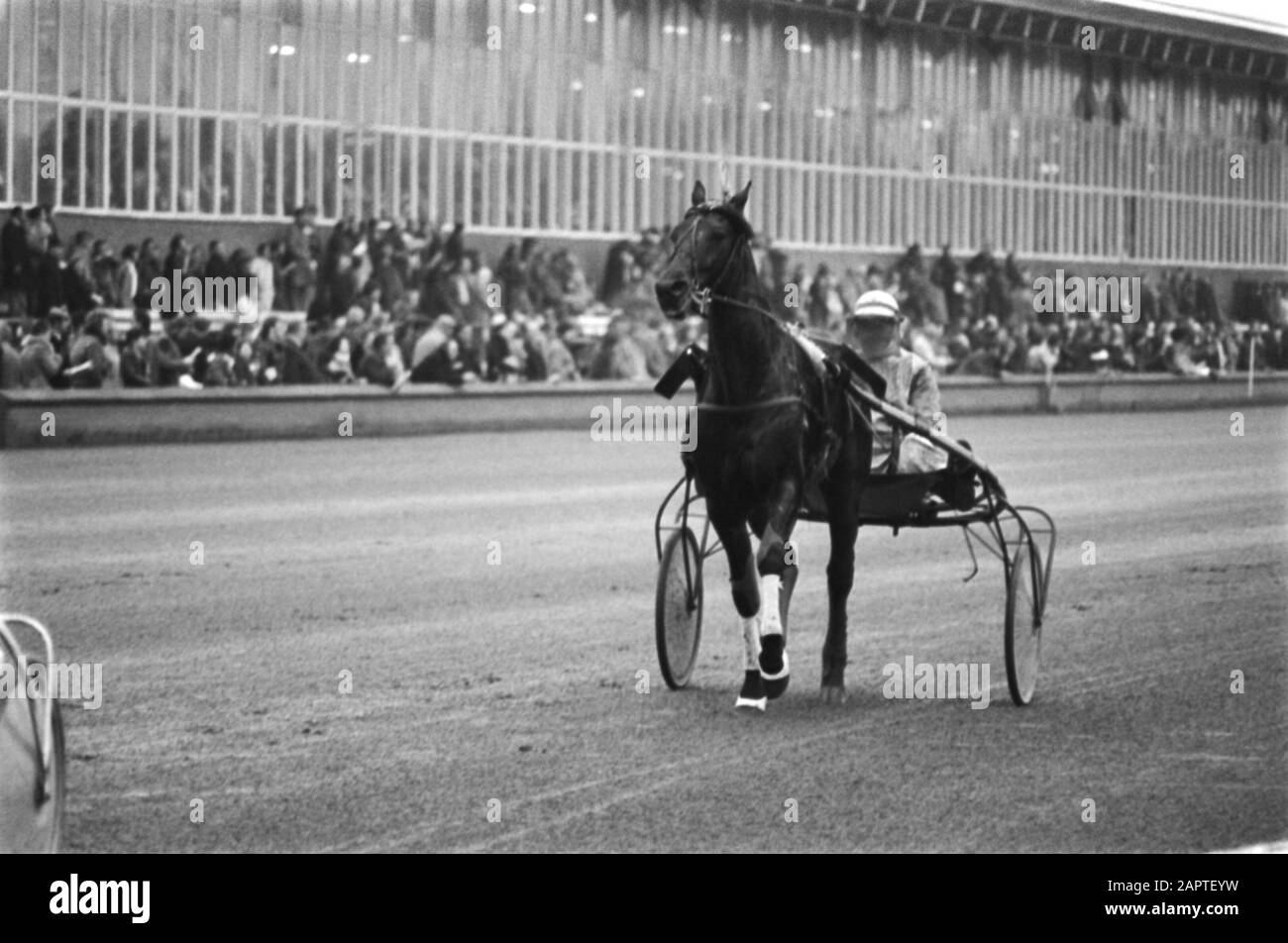 Grand Christmas prize at racetrack Hilversum; Kees Verkerk wins with ...