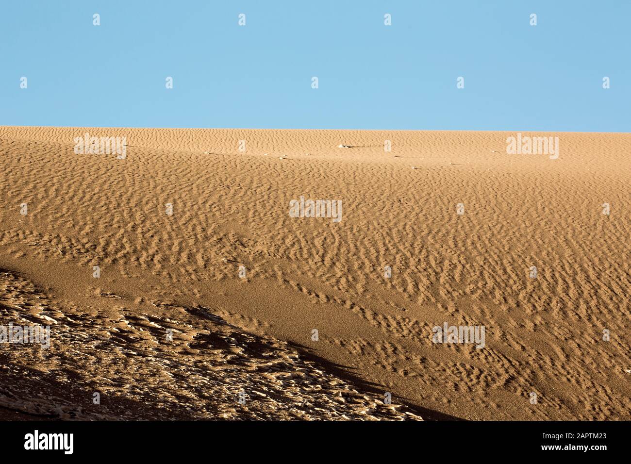 Orange and red rocks and sand in the desert hi-res stock photography ...