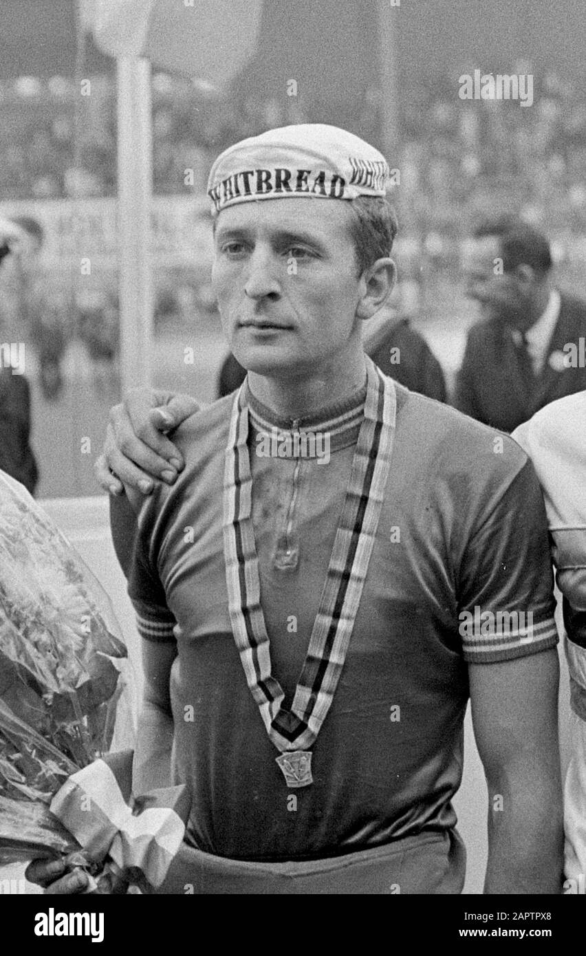 World Cycling Championships on the track Amsterdam. Ceremony Tiemen ...