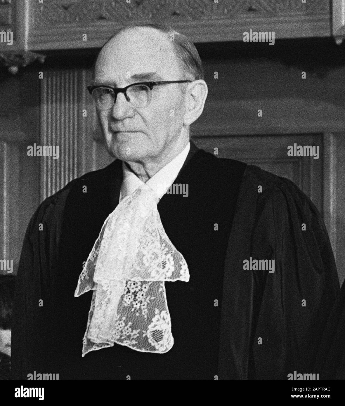 Peace palace international court justice Black and White Stock Photos ...