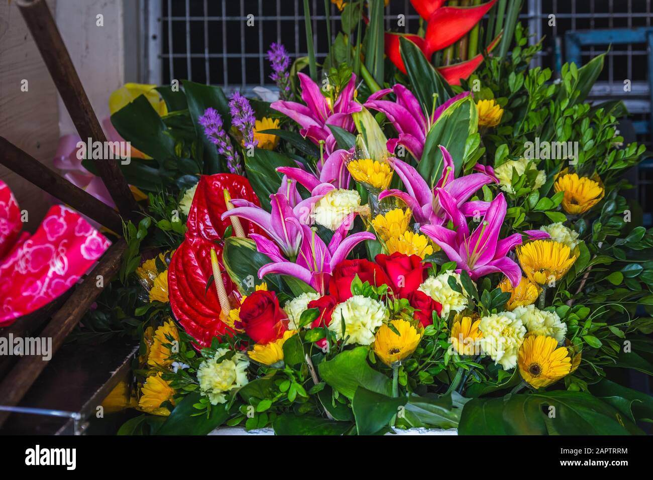 Bouquets of flowers at the Hong Kong Flower market Stock Photo - Alamy