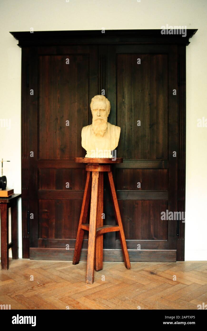 Conrad wilhelm Röntgen x-ray laboratory at the university of würzburg ...