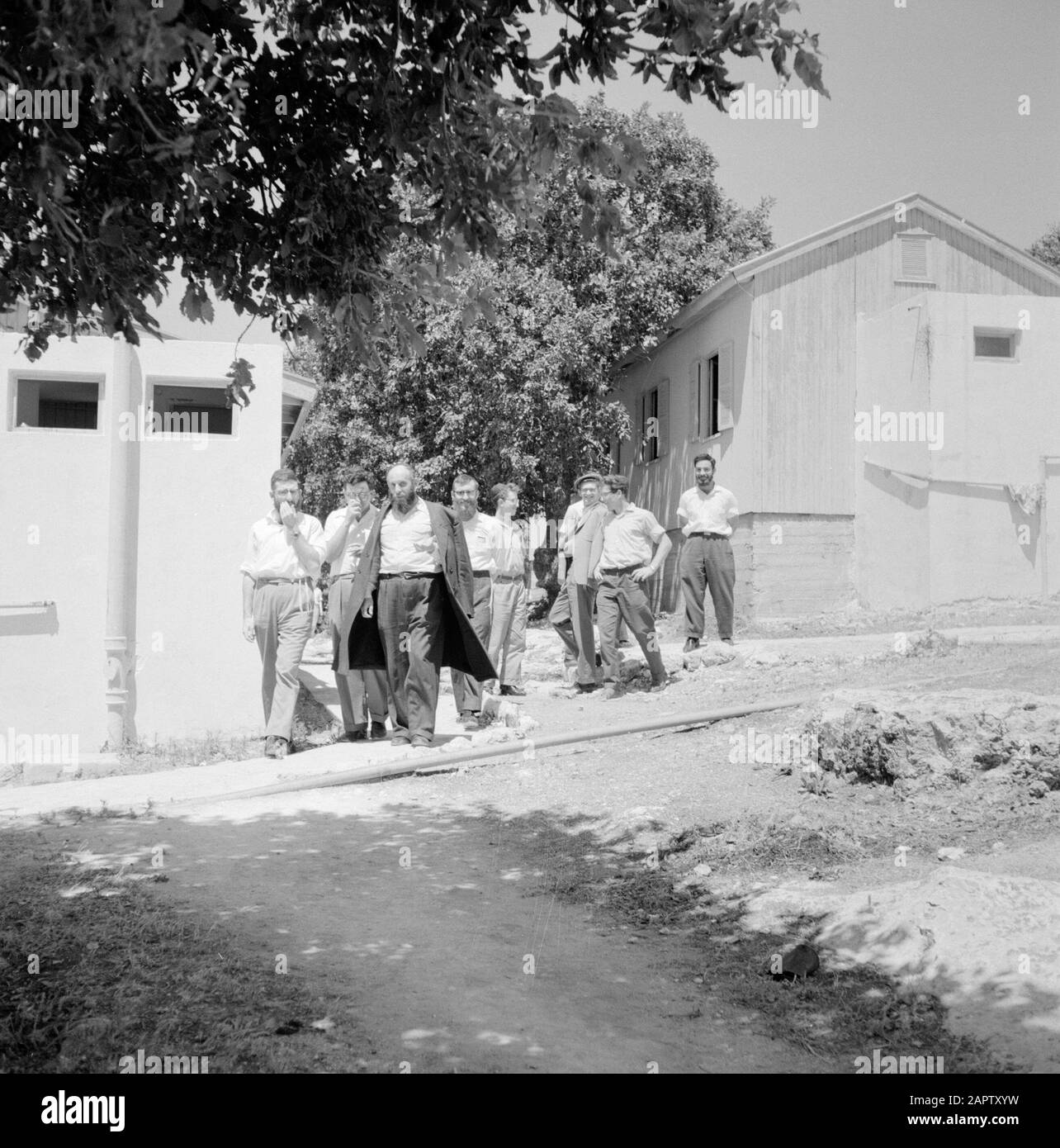 Hasidim Black and White Stock Photos & Images - Alamy