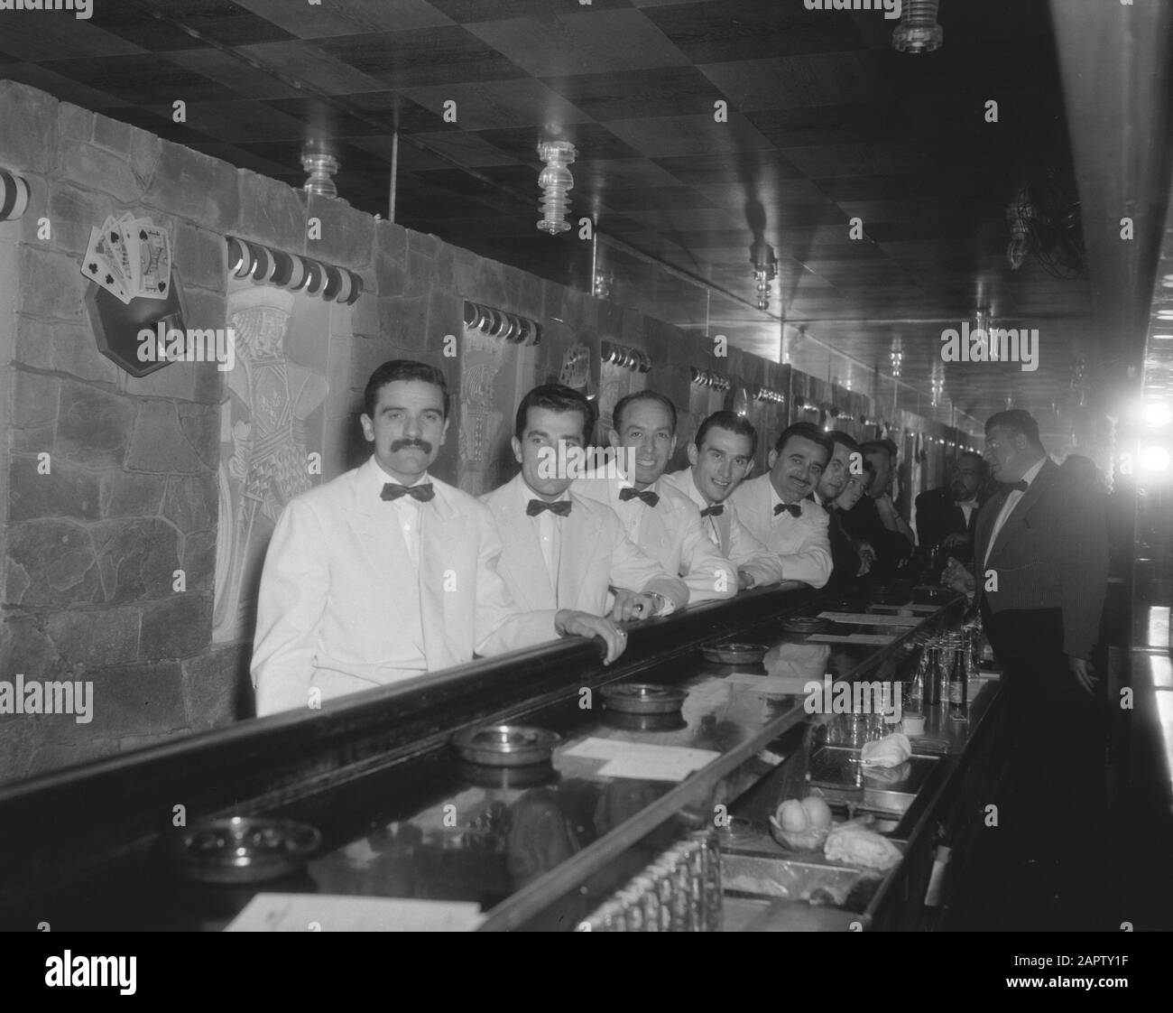 Italian orchestra hi-res stock photography and images - Alamy