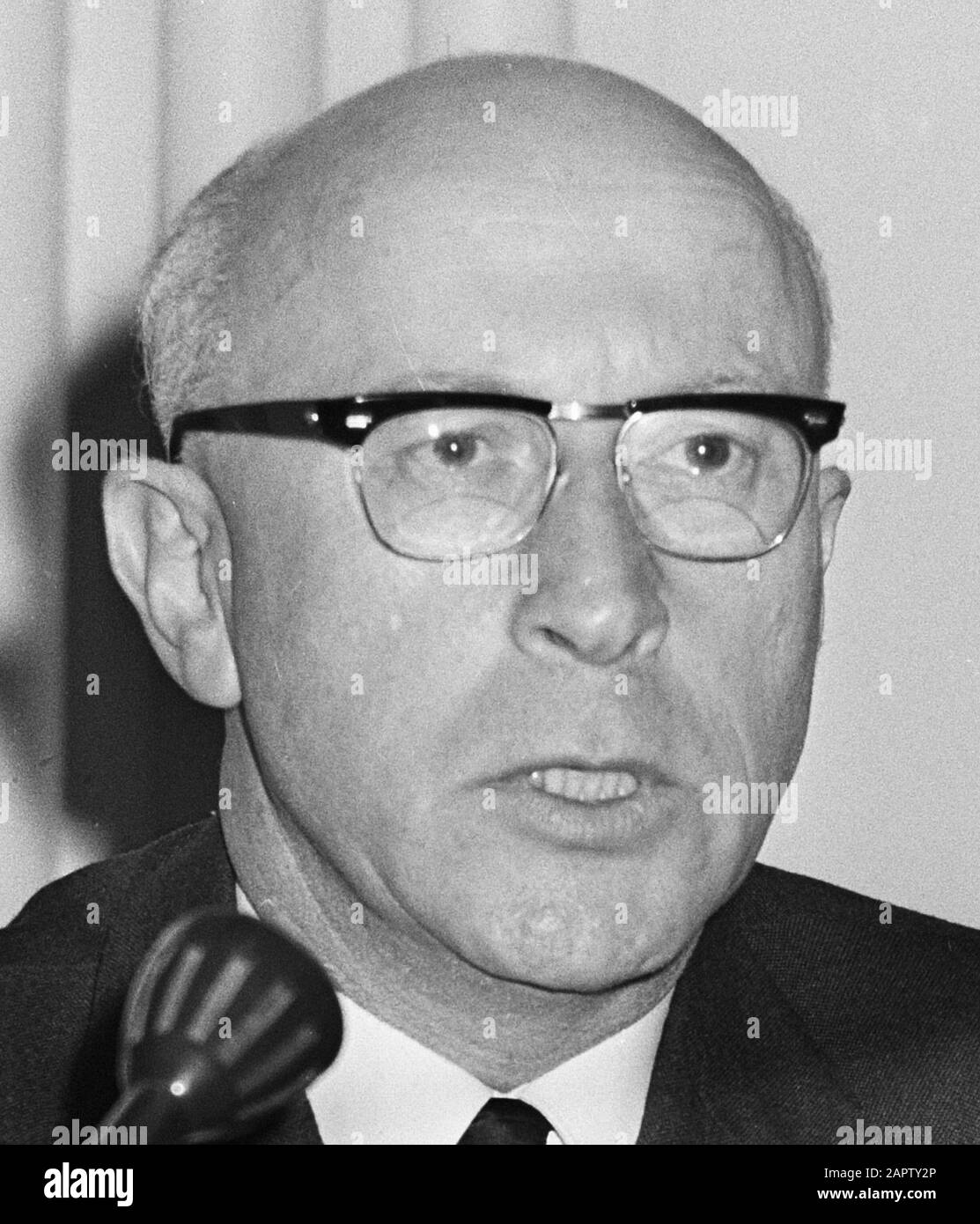 Interpellation Black and White Stock Photos & Images - Alamy