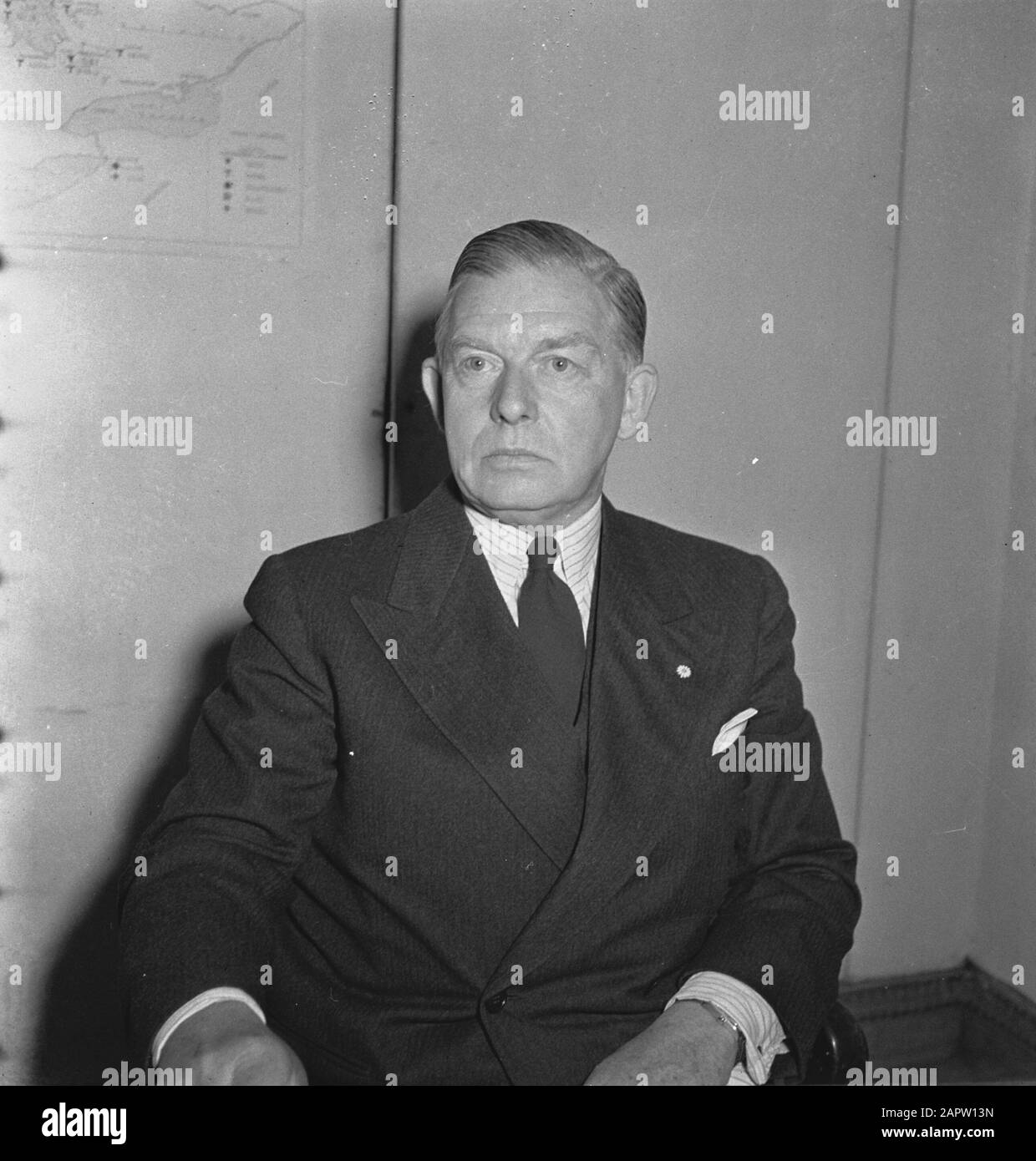 War cabinets hi-res stock photography and images - Alamy