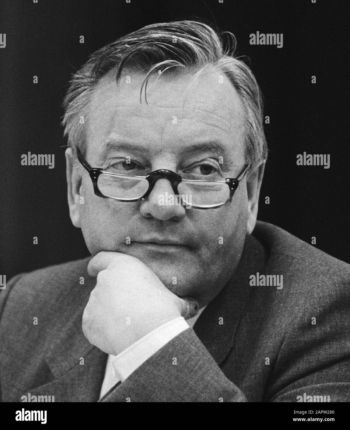 State Secretary Van der Reijden (Public Health) during a committee ...