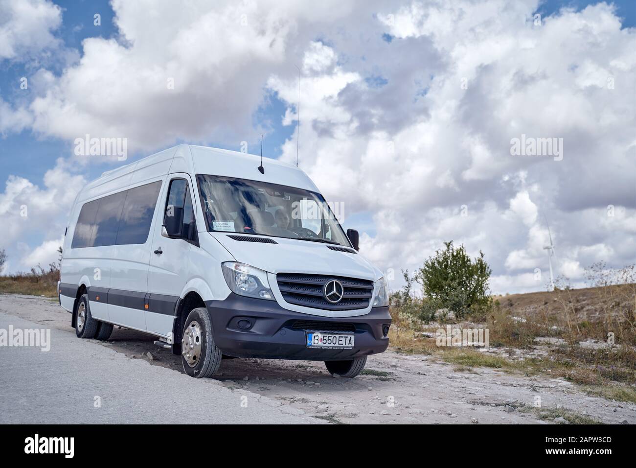 Mercedes-Benz Sprinter minibus Stock Photo - Alamy
