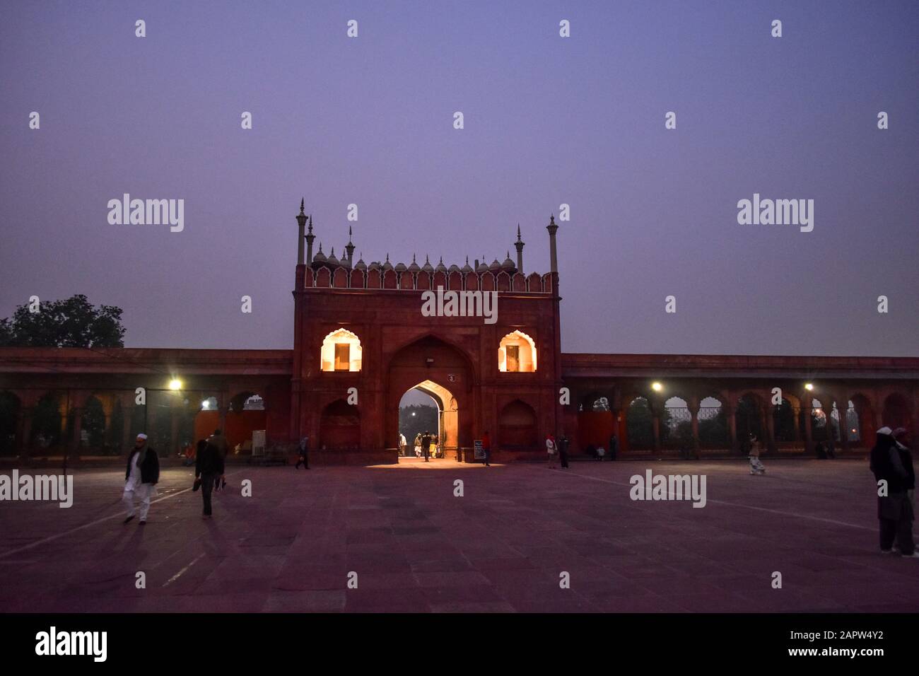 Visitors at the Jama Masjid or Grand Mosque during night time in Delhi ...
