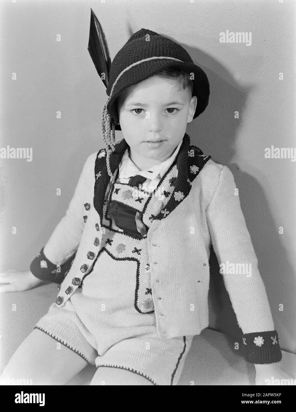 Children in traditional austrian costume Black and White Stock Photos ...