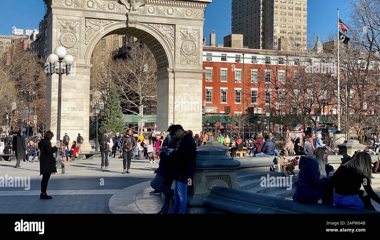 The arch at Washington Square NYC Stock Photo - Alamy