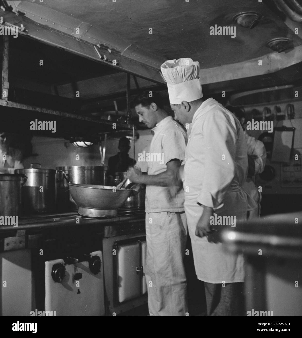 Merchant ship world war ii Black and White Stock Photos & Images - Alamy