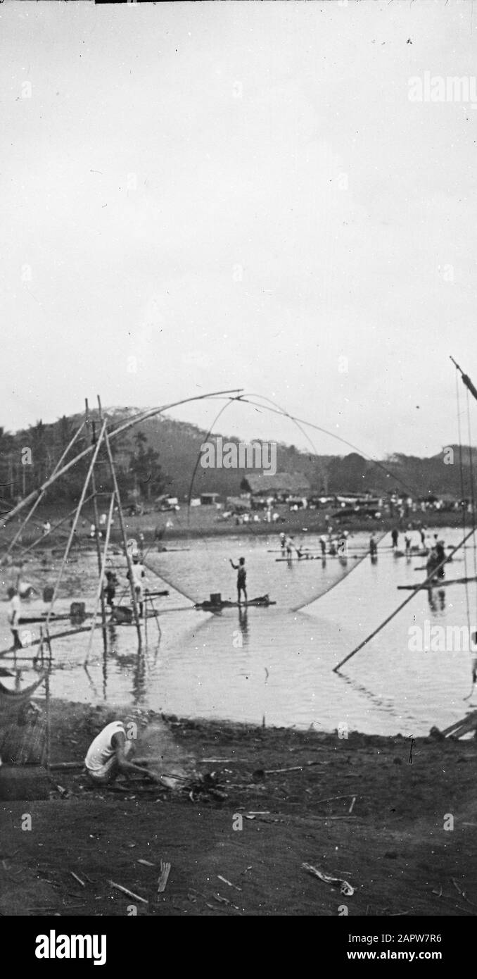 Throwing nets Black and White Stock Photos & Images - Alamy