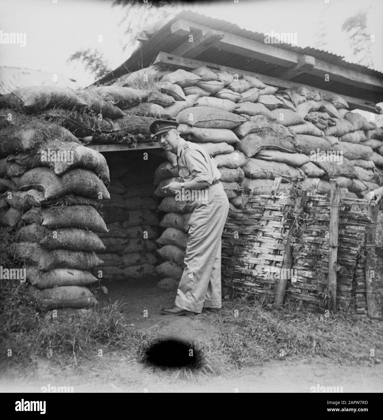 Military sandbag hi-res stock photography and images - Alamy