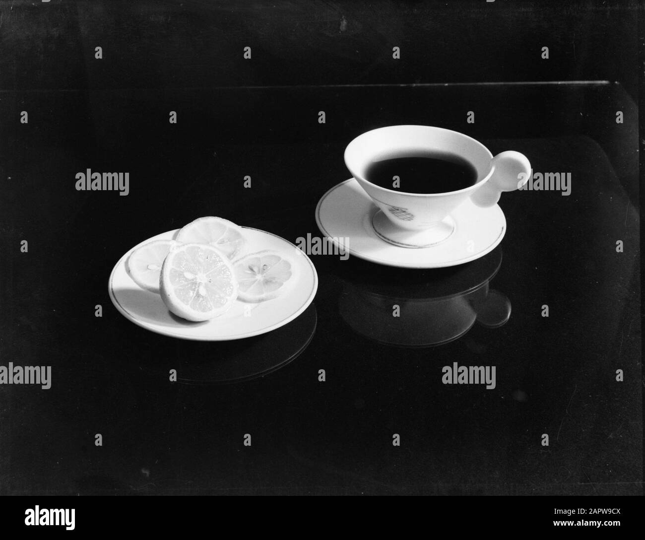 Food beverage lemon tea Black and White Stock Photos & Images - Alamy