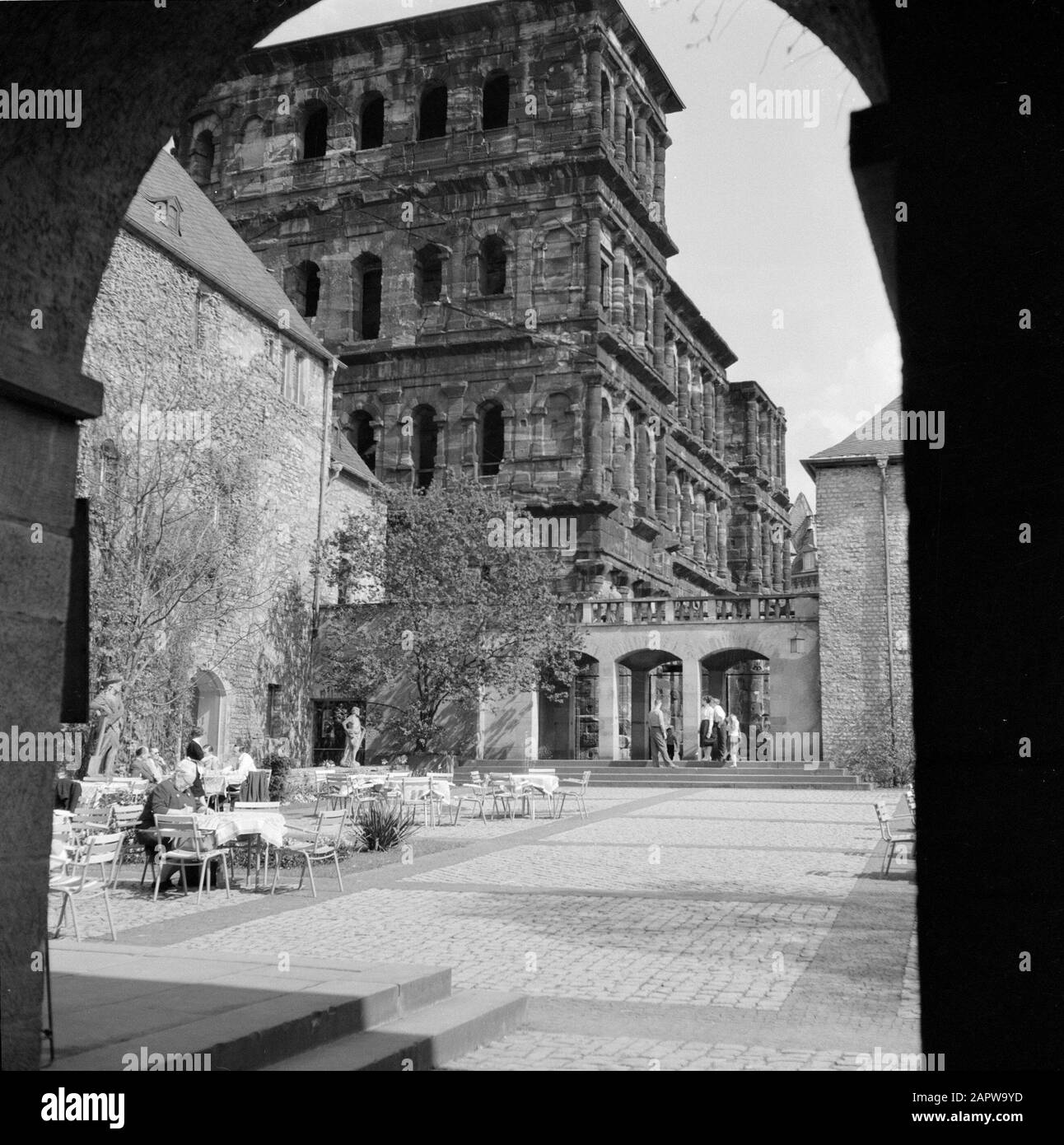 Trier: Sights Crossroads in the Simonstift with in the background the ...