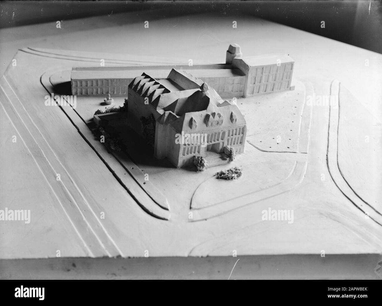 Model of the extension of the office building of the Royal Dutch ...