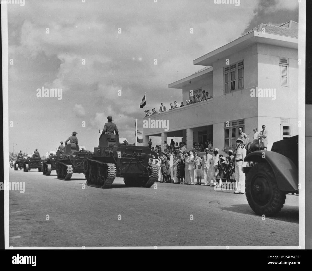 Wi [West Indies]/Anefo London series Light tanks of the Royal ...