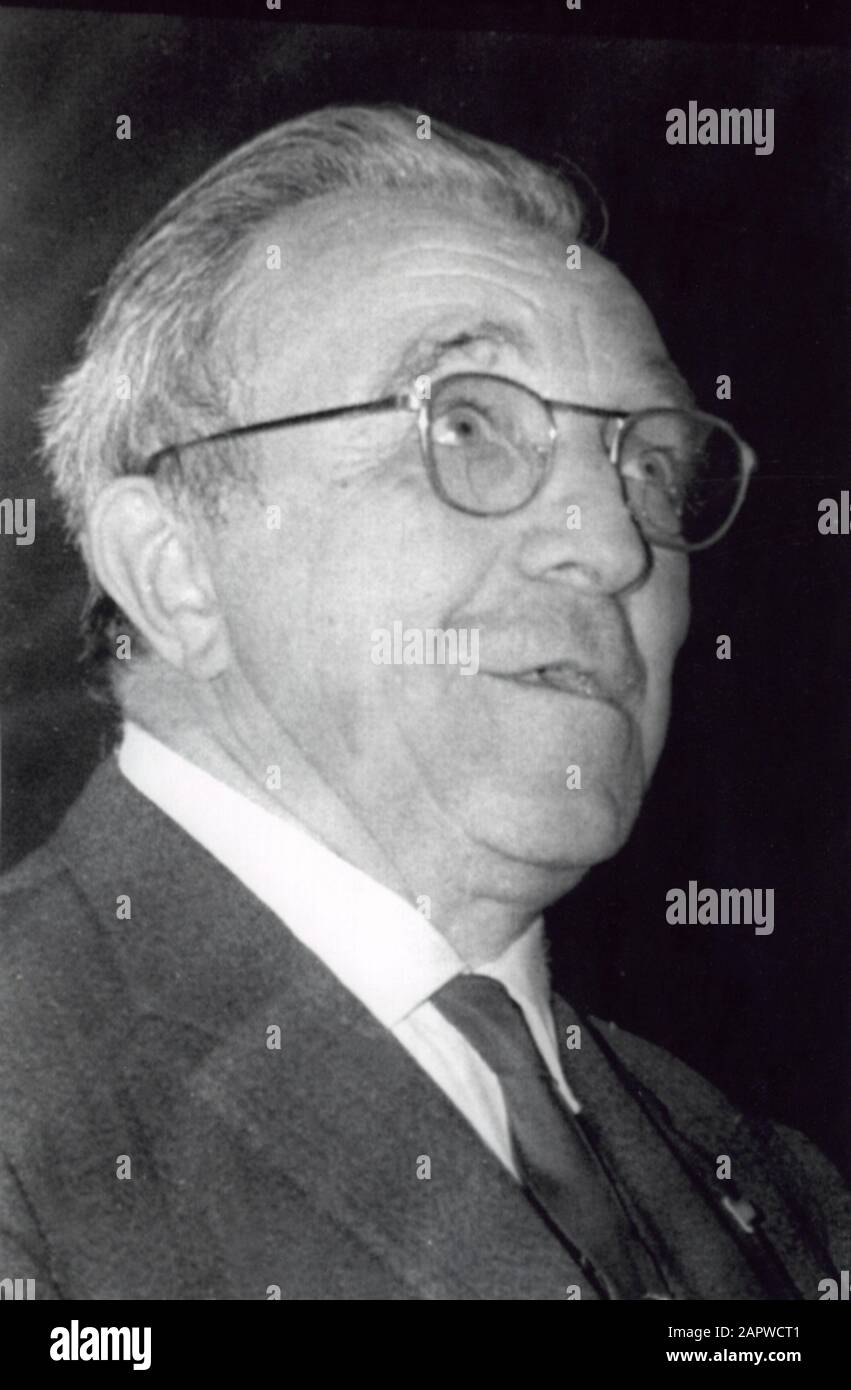 Louis neel hi-res stock photography and images - Alamy