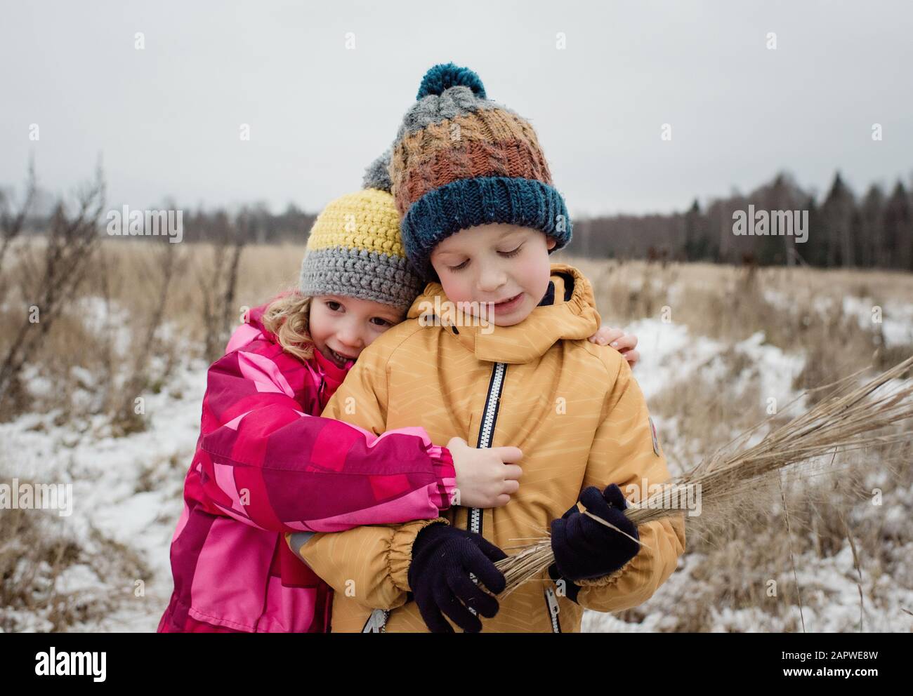 Kids playing outside in spring hi-res stock photography and images - Alamy