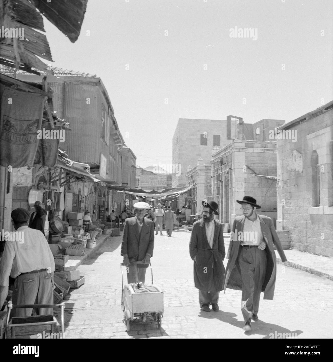 Israel 1964-1965: Jerusalem (Jerusalem), Mea Shearim Man with cart ...