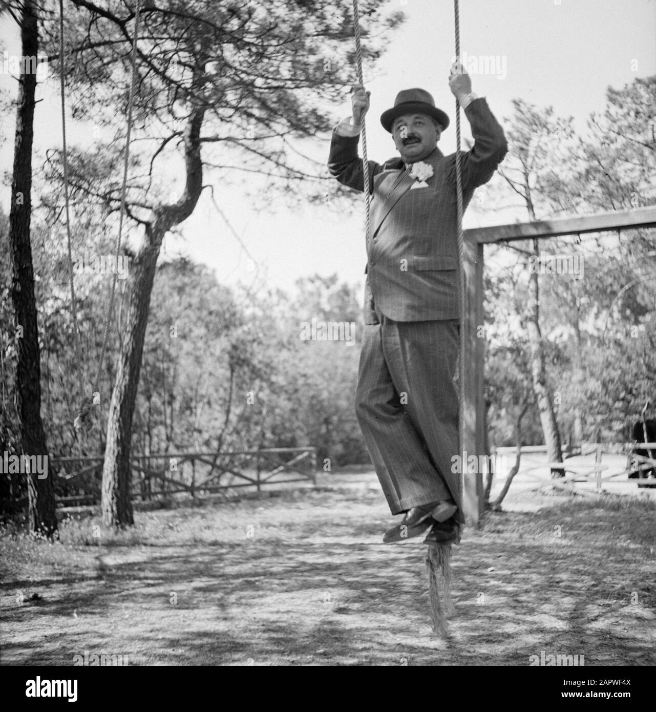 Male guest hi-res stock photography and images - Alamy