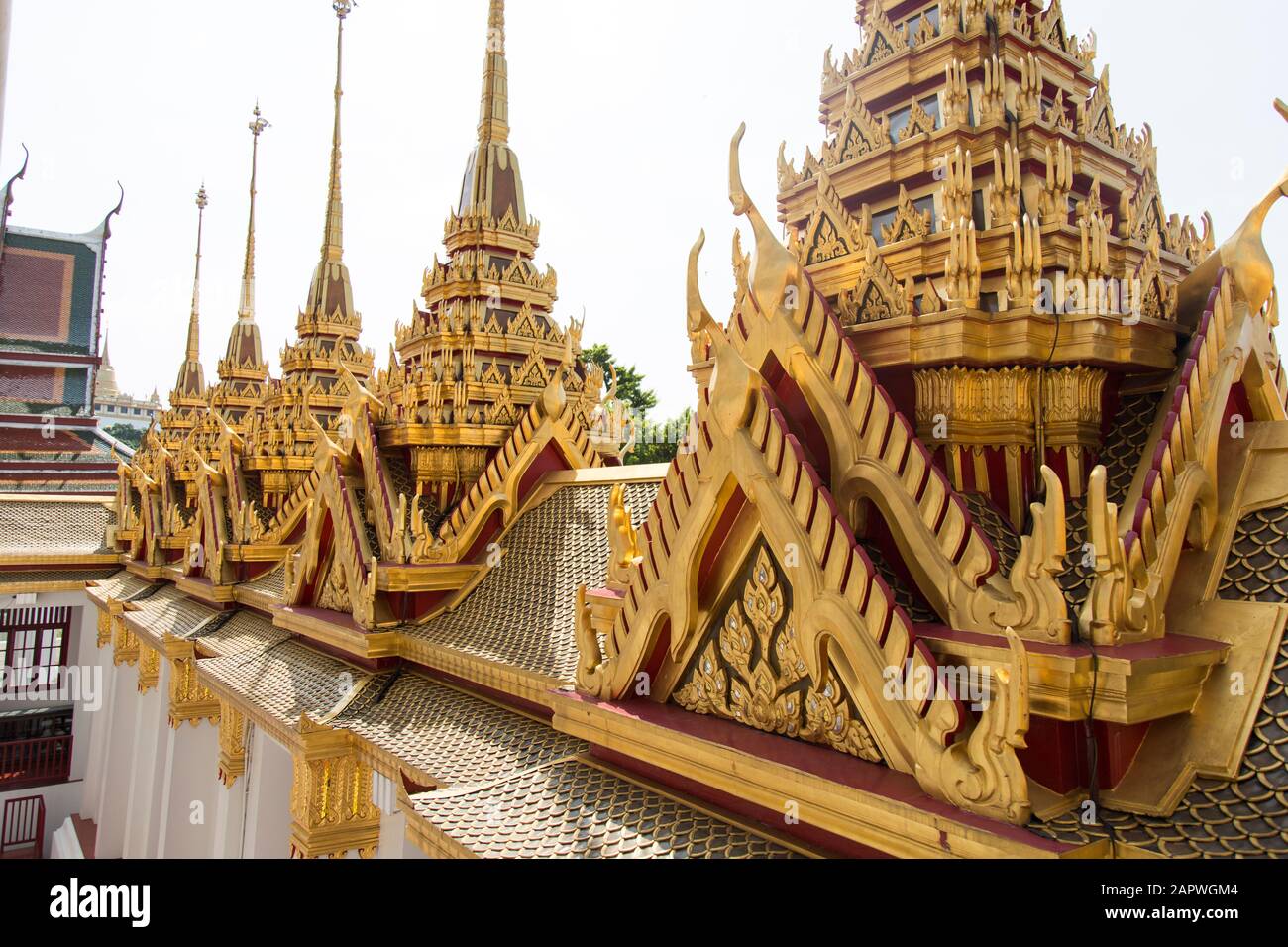 Wat Ratchanatdaram's (Loha Prasat) golden towers and architecture Stock ...