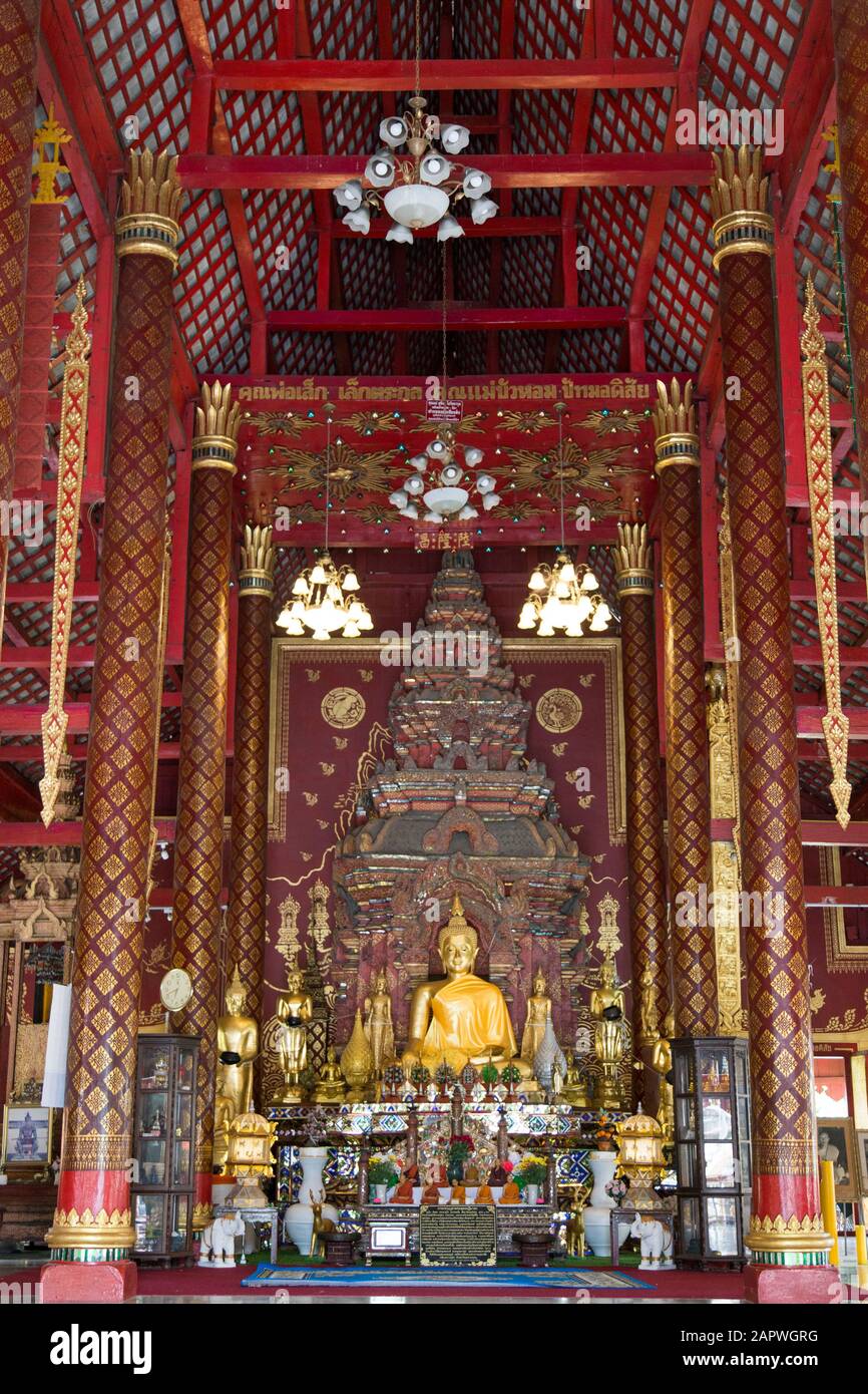 Inside buddhist temple hi-res stock photography and images - Alamy