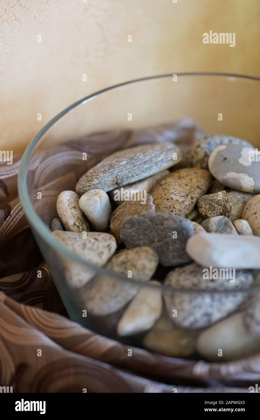 Rock crystal vase hi-res stock photography and images - Alamy