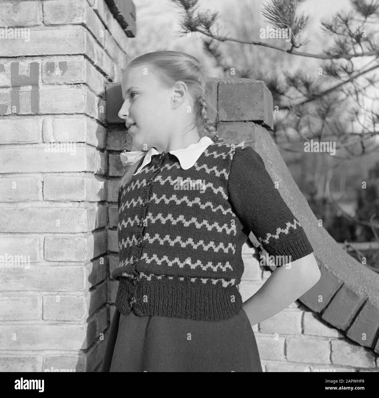 Fashion Photography Girl For A Wall Date 1952 Keywords Clothing
