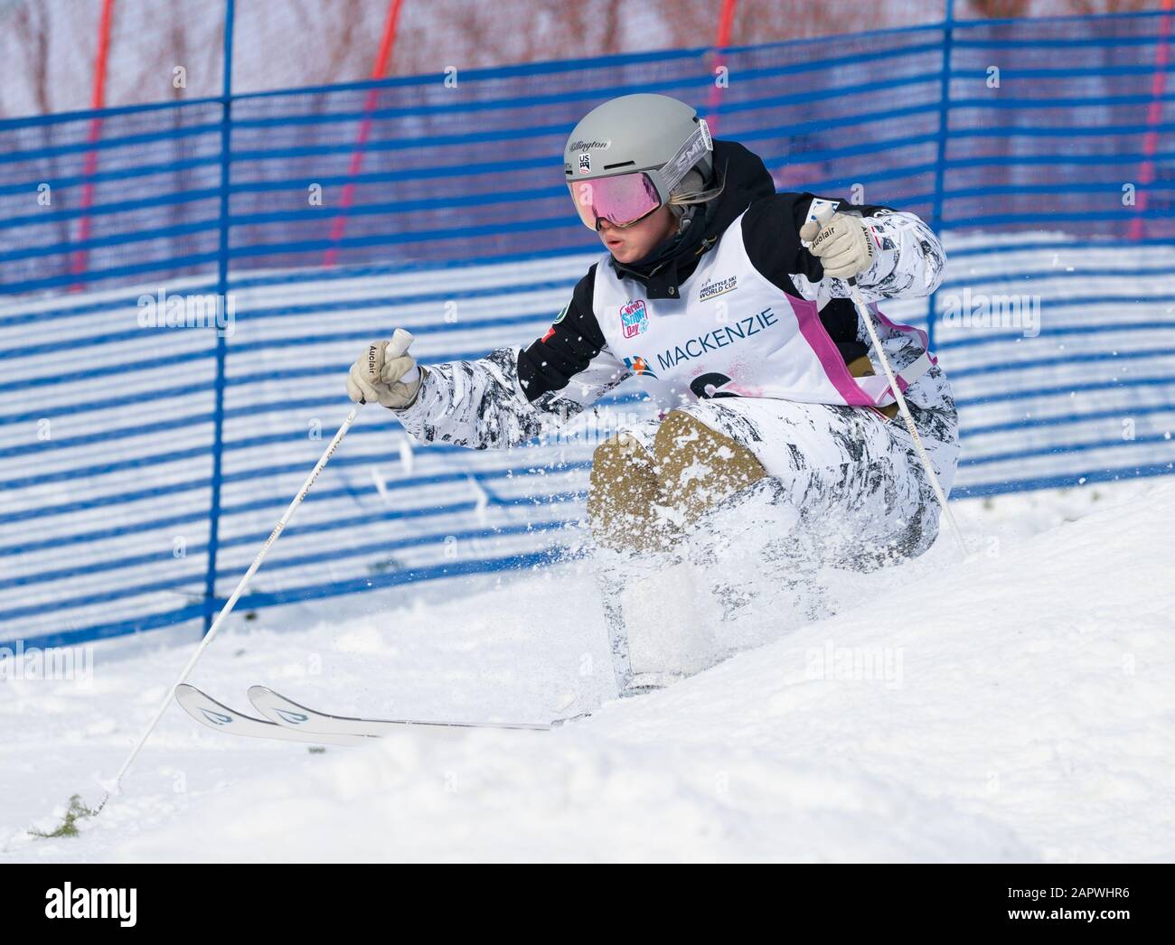 Hannah soar hi-res stock photography and images - Alamy