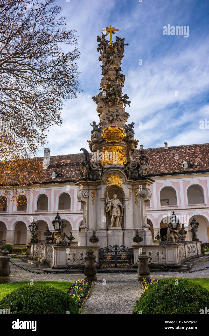 Abbey of the holy cross vienna hi-res stock photography and images - Alamy