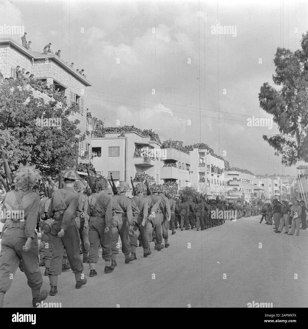 Israel 1948-1949: Haifa Military units during the military parade in ...