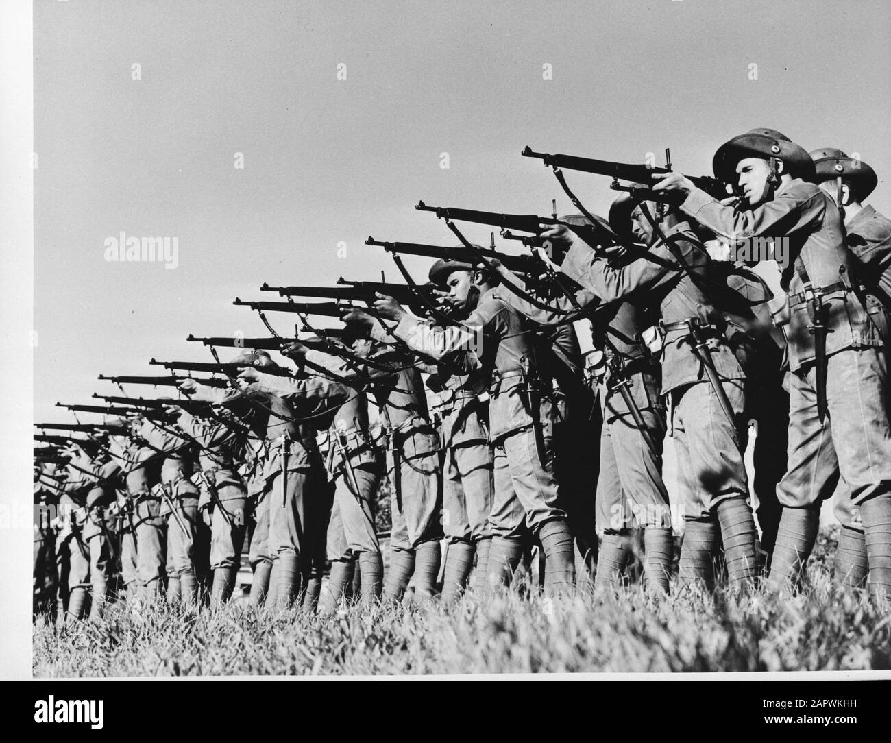 Wi [West Indies]/Anefo London series Military school KNIL Annotation ...