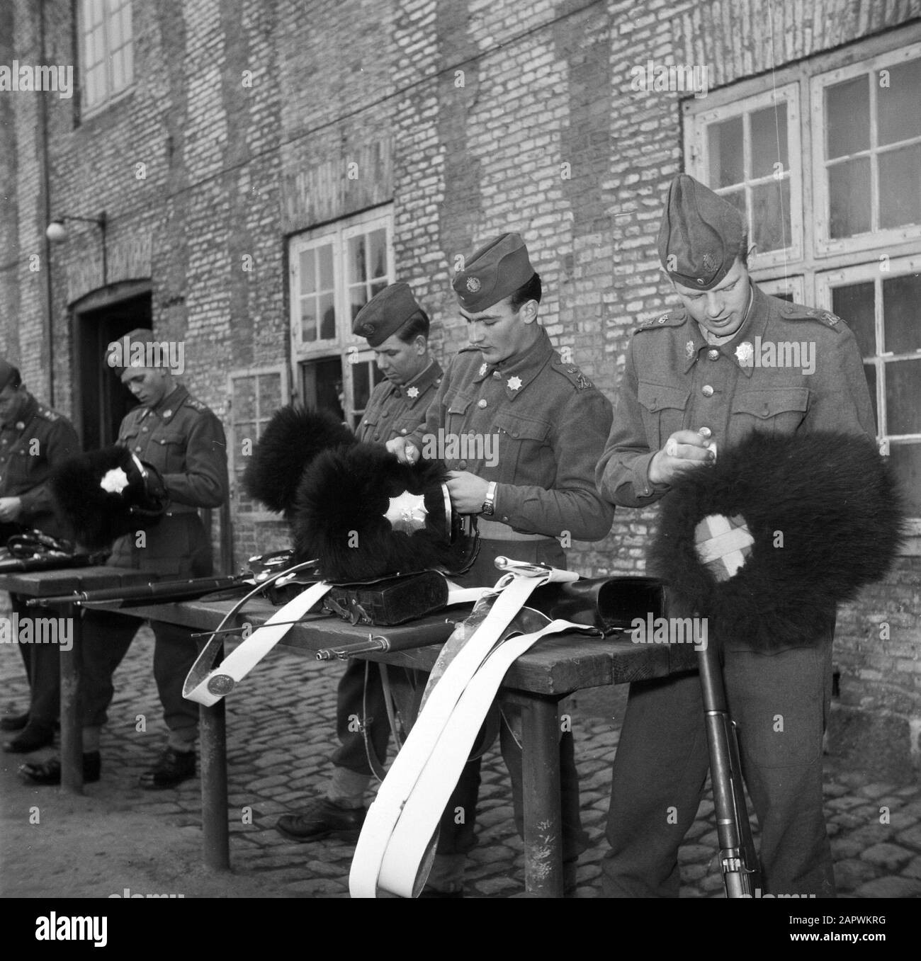 Military uniforms cleaning hi-res stock photography and images - Alamy