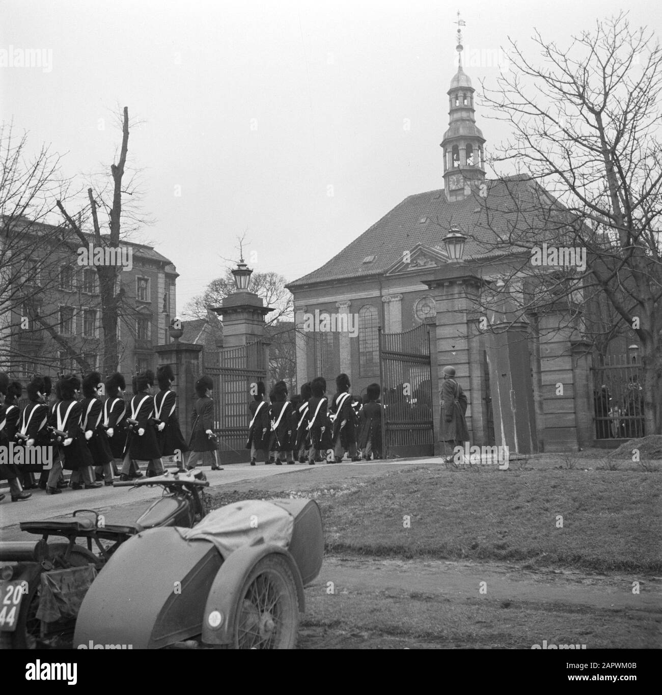Barracks Rosenborg Soldiers return to the barracks after the aubade in ...
