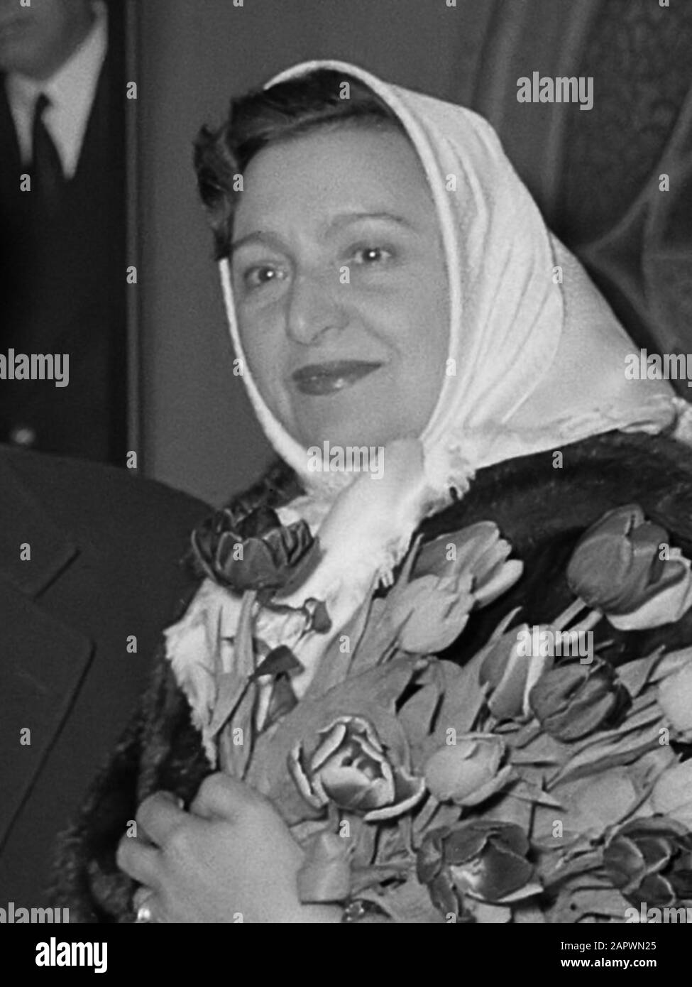 Franse actrice Marie Bell aankomst Amsterdam 20 maart 1956 Stock Photo ...