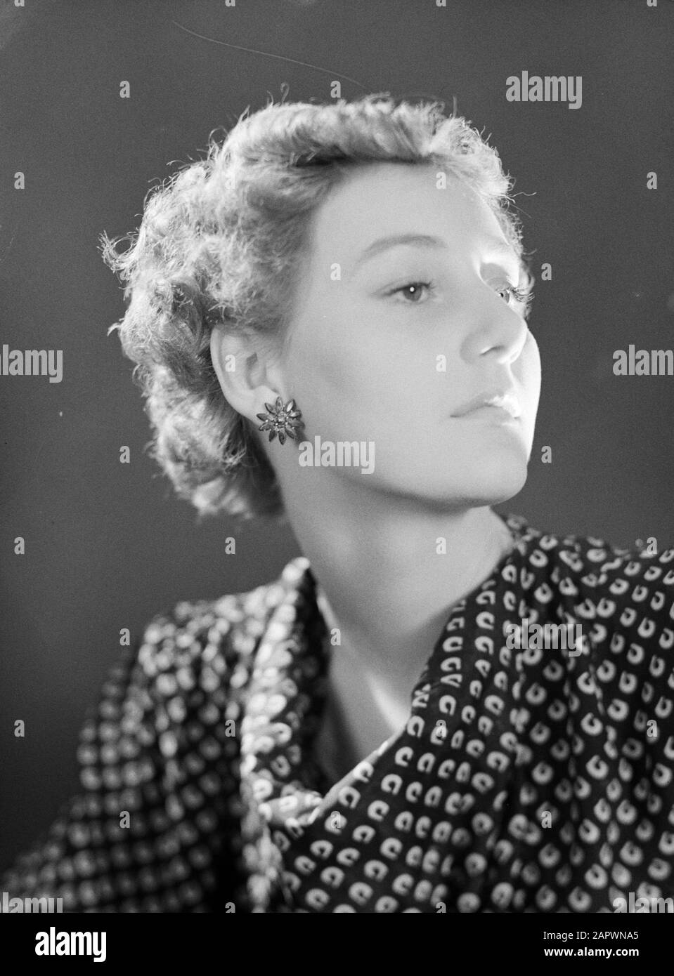 Advertising Photography Model Date: undated Keywords: photo models ...