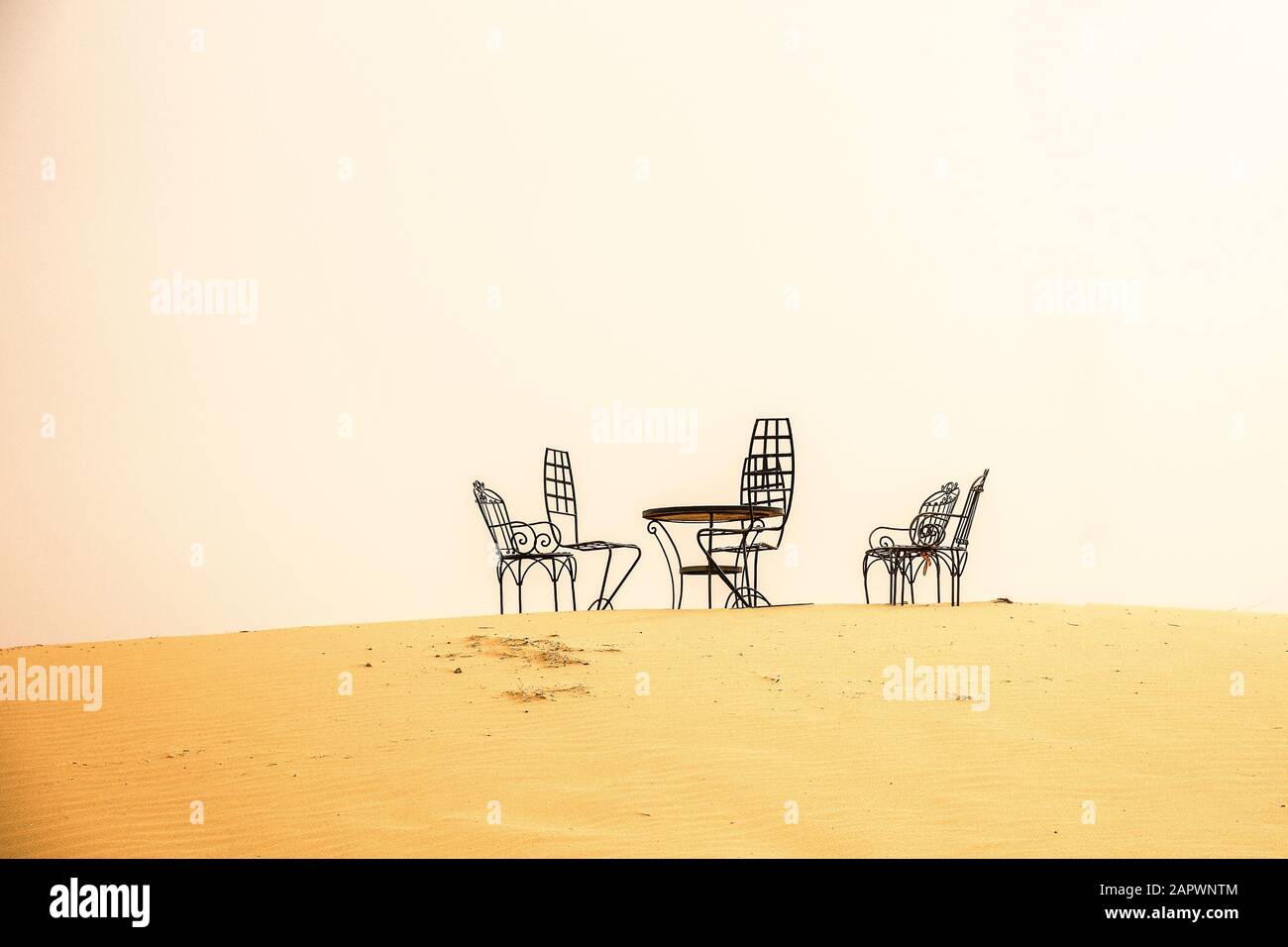 Empty white tables in conference room hi-res stock photography and ...