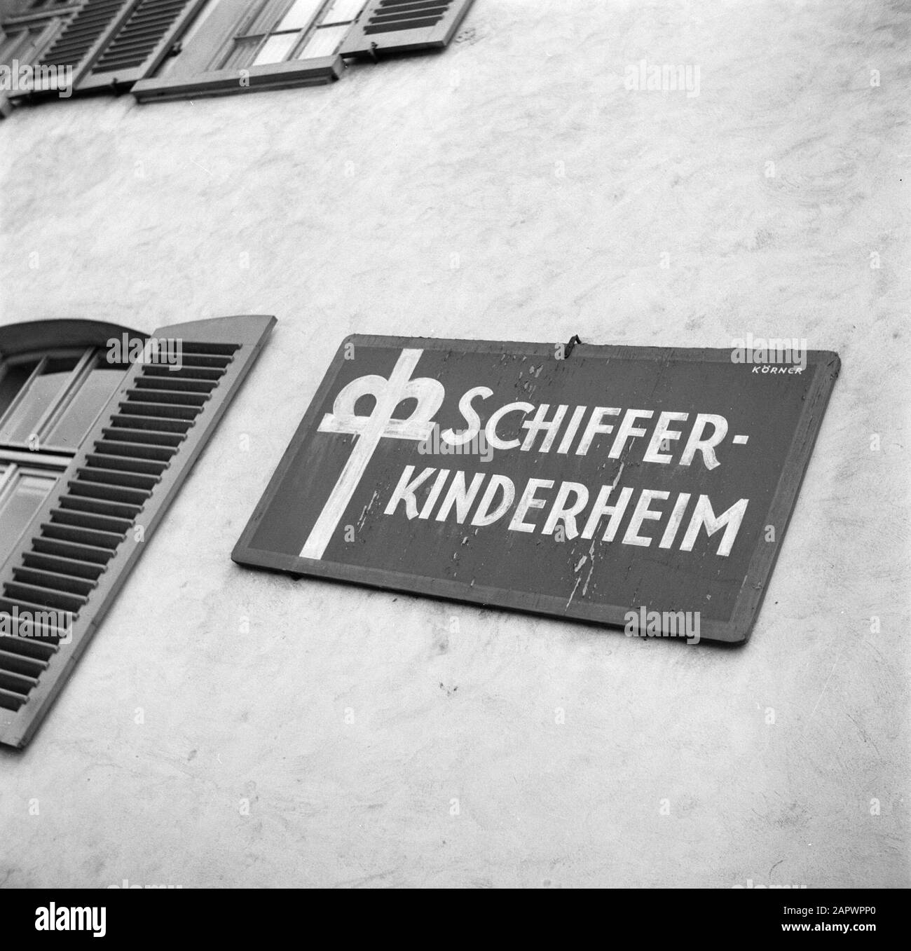 1950s school building hi-res stock photography and images - Alamy