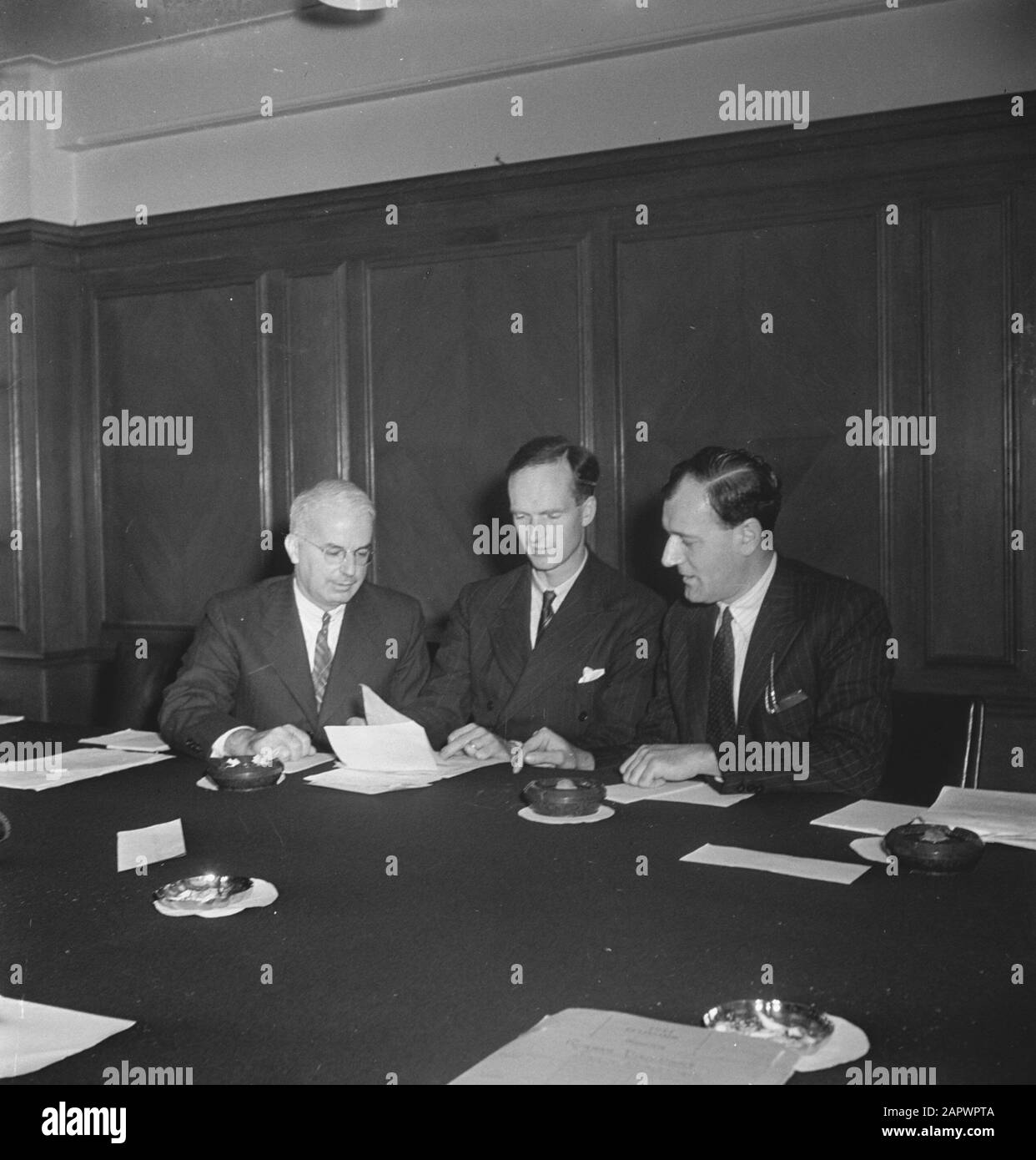 London conference 1944 hi-res stock photography and images - Alamy