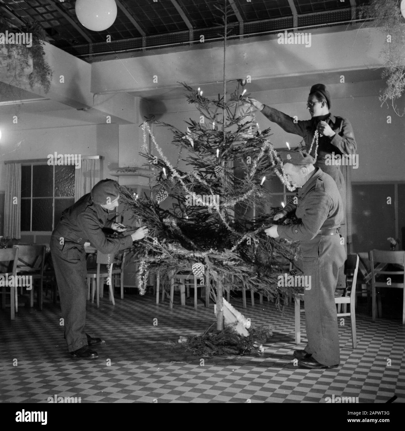 Preparing reportage Black and White Stock Photos & Images - Alamy