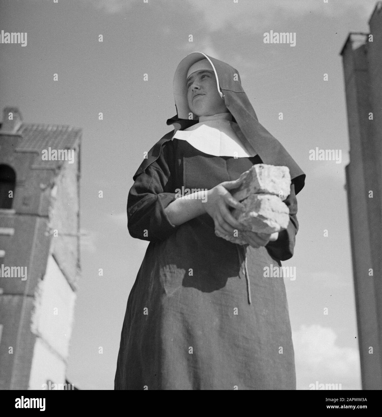 The nunnery date hi-res stock photography and images - Alamy